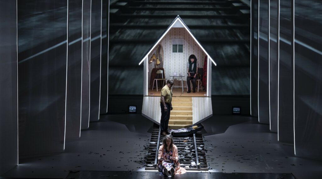 Alzheimer und Wahlverwandschaften in „Dark Fall“ von Hans Thomalla in ...